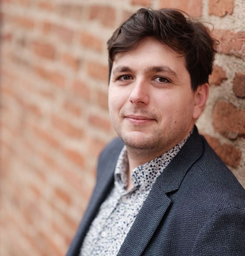 Christopher Gibert, un musicien, un chef de chœur qui compose ...